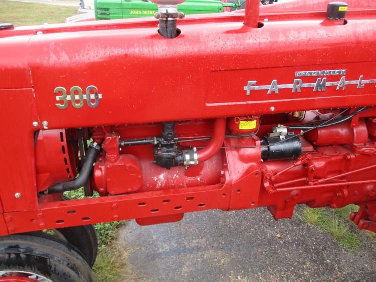 Farmall 300 Tractors 40 to 99 HP for Sale | Tractor Zoom