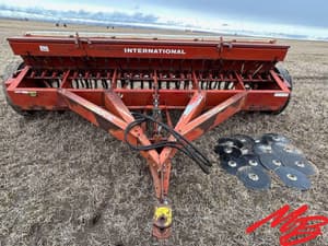SOLD - IHC 510 Grain Drill, 12 ft Planting with 12 ft | Tractor Zoom