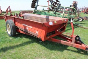 SOLD - IHC 550 Manure Spreader SN: 6348 Manure Handling | Tractor Zoom