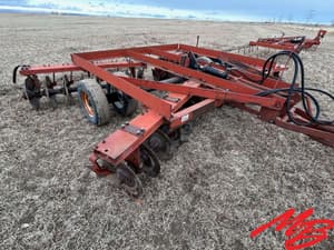 SOLD - IHC 580 Tandem Disk, 12 ft Tillage with 12 ft | Tractor Zoom