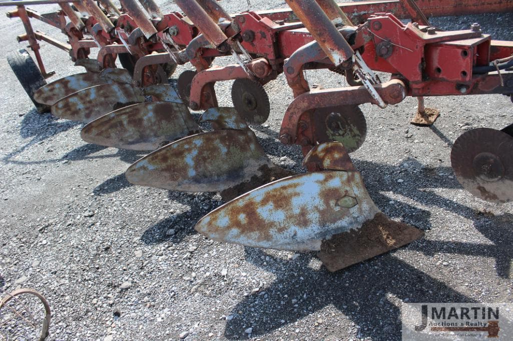 International Harvester 700 Tillage Plows for Sale | Tractor Zoom