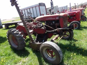 SOLD - Farmall 100 Lot No. 313 Tractors with 22 HP | Tractor Zoom