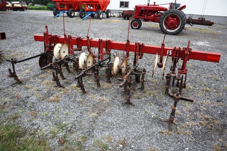 International Harvester 153 Tillage Row Crop Cultivators for Sale ...