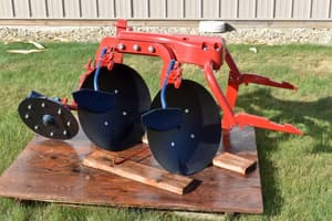 SOLD - International 2 Blade Discing Plow, Fast Hitch, Restored Tillage with 2 Bottoms | Tractor ...