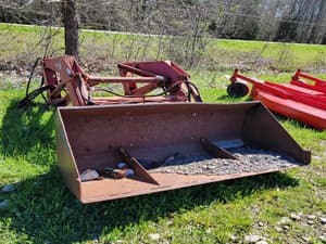SOLD - INTERNATIONAL 2250 FRONT END LOADER S# 9107 Other Equipment ...