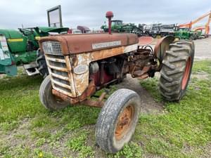 SOLD - International 240 Utility Tractor Tractors with 40 HP | Tractor Zoom