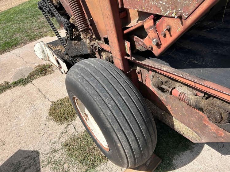 International Harvester 241 Hay and Forage Balers - Round for Sale ...