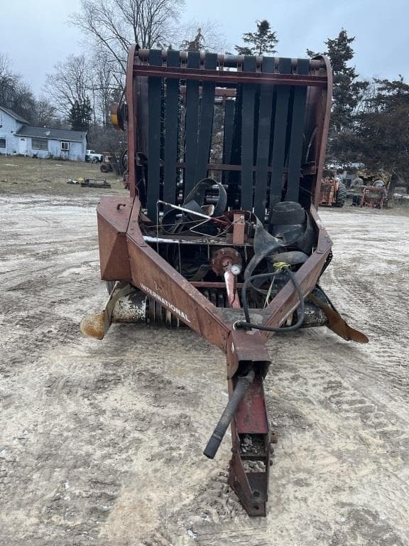 International Harvester 241 Hay and Forage Balers - Round for Sale ...