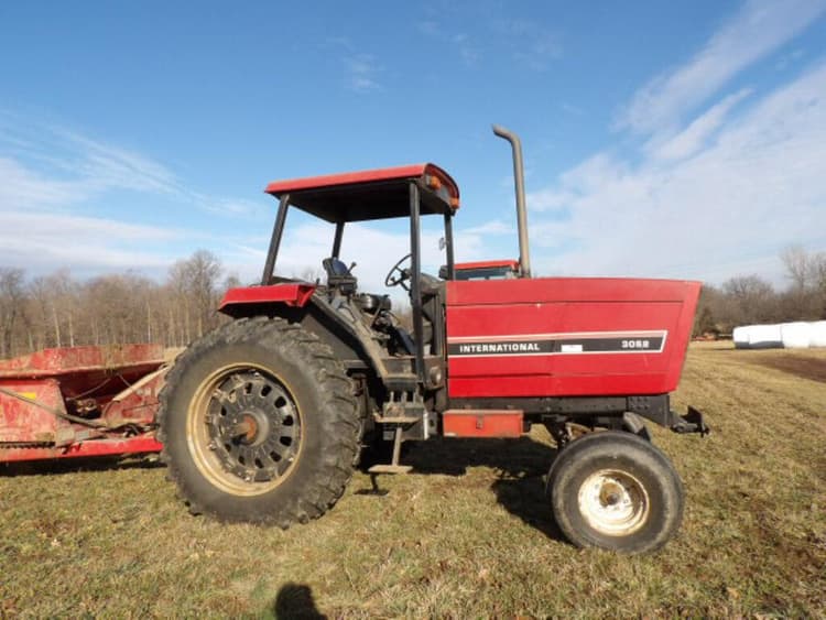 SOLD - International Harvester 3088 Tractors 40 to 99 HP | Tractor Zoom