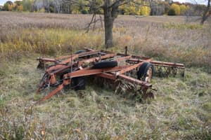 SOLD - International 350 Disc. Harrow, 11' Tillage with 11 ft | Tractor ...