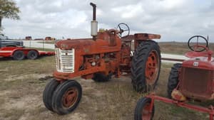 SOLD - International 350 IH Tractor Tractors with 47 HP | Tractor Zoom