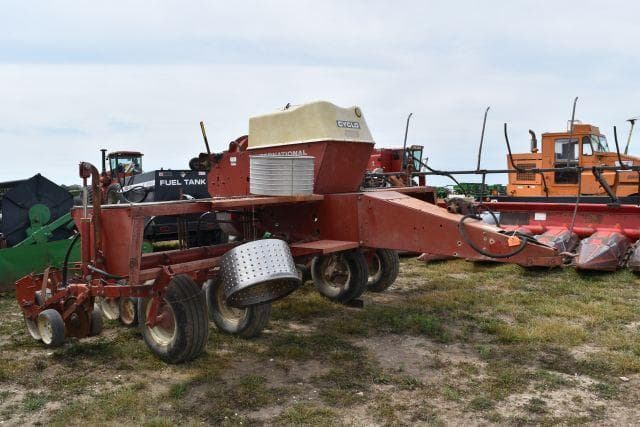 International Harvester 400 Planting Planters for Sale | Tractor Zoom