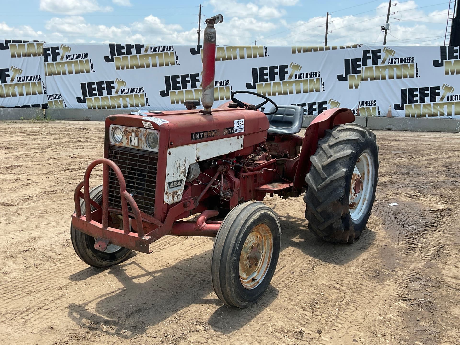 International Harvester 424 Tractors 40 to 99 HP for Sale | Tractor Zoom