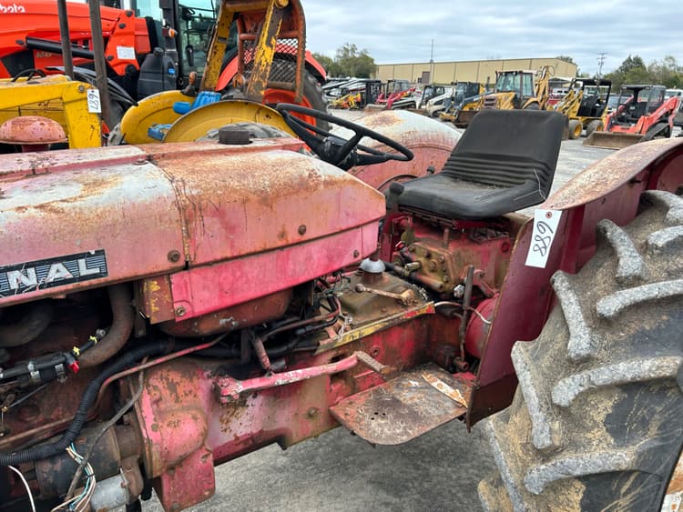 International Harvester 424 Tractors 40 to 99 HP for Sale | Tractor Zoom