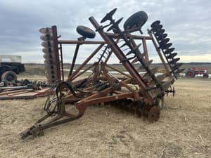 SOLD - International 490 Lot No. 160083 Tillage with 26 ft | Tractor Zoom