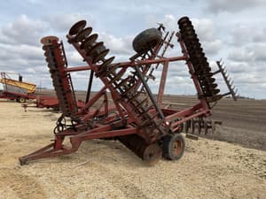 SOLD - International Harvester 490 Lot No. 7690 Tillage with 32 ft | Tractor Zoom