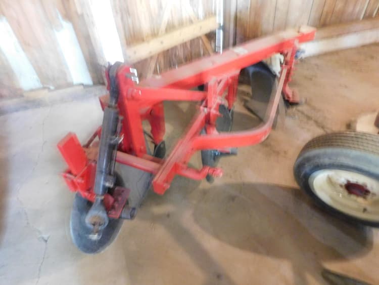 International Harvester 530 Tillage Plows for Sale | Tractor Zoom