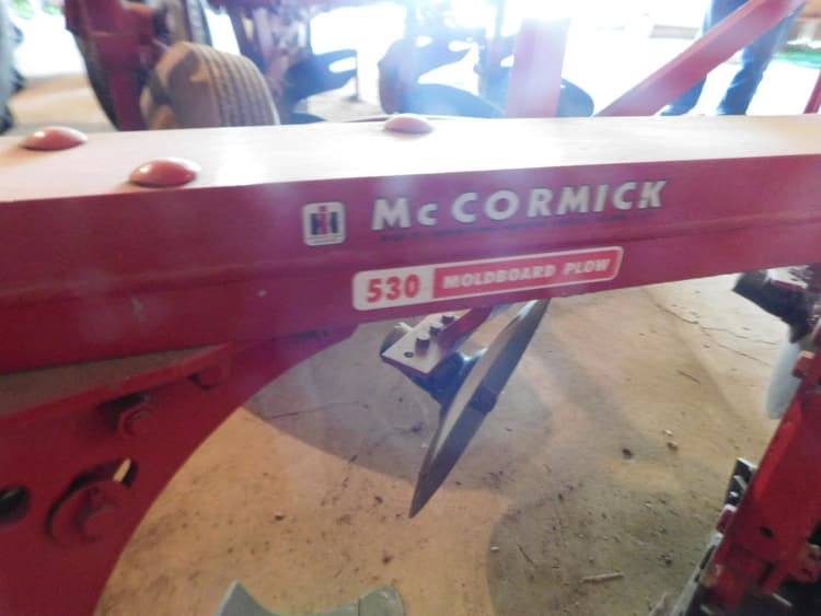 International Harvester 530 Tillage Plows for Sale | Tractor Zoom