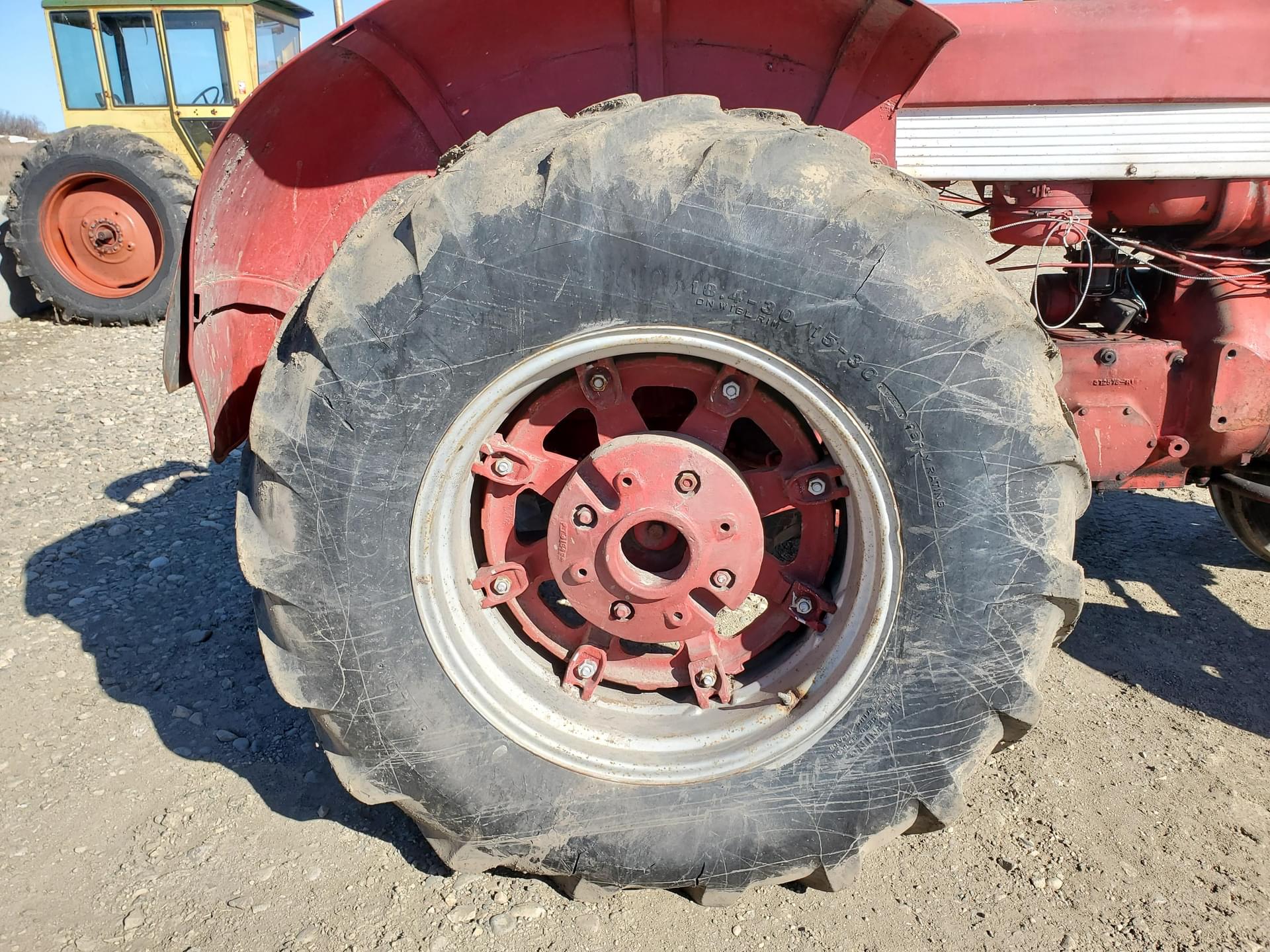 International Harvester 560 Tractors 40 to 99 HP for Sale | Tractor Zoom