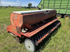 SOLD - International Harvester 620 Planting with --- In | Tractor Zoom