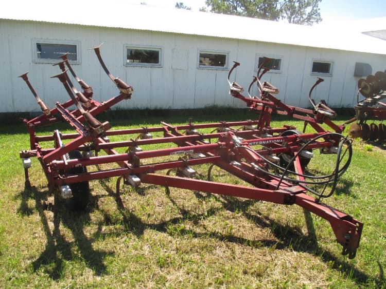 International Harvester 645 Tillage Chisel Plows for Sale | Tractor Zoom