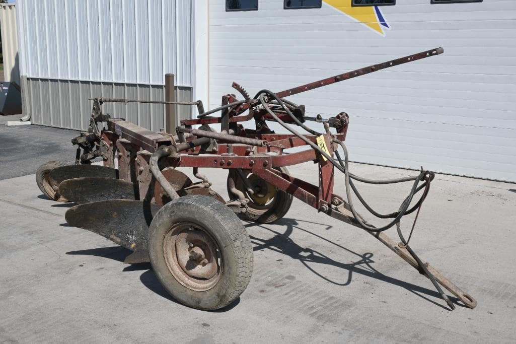 International Harvester 70 Tillage Plows for Sale | Tractor Zoom