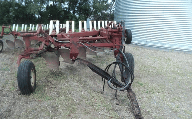 International 700 Tillage Plows for Sale | Tractor Zoom