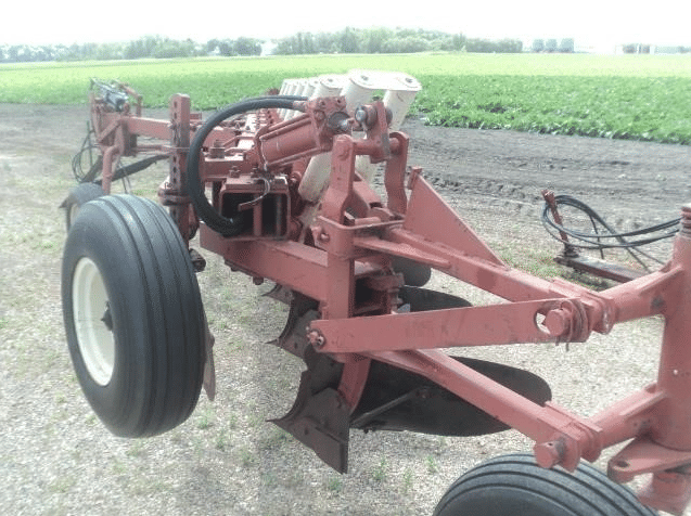 International 700 Tillage Plows for Sale | Tractor Zoom