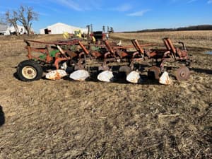 SOLD - International 700 Plow, 5 bottom Tillage with 5 Bottoms ...