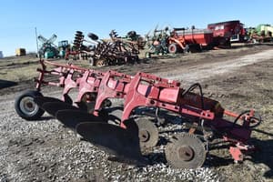 International Harvester 710 Lot No. 130 Tillage For Sale with 4 Bottoms ...
