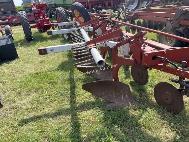 International Harvester 720 Tillage Plows for Sale | Tractor Zoom