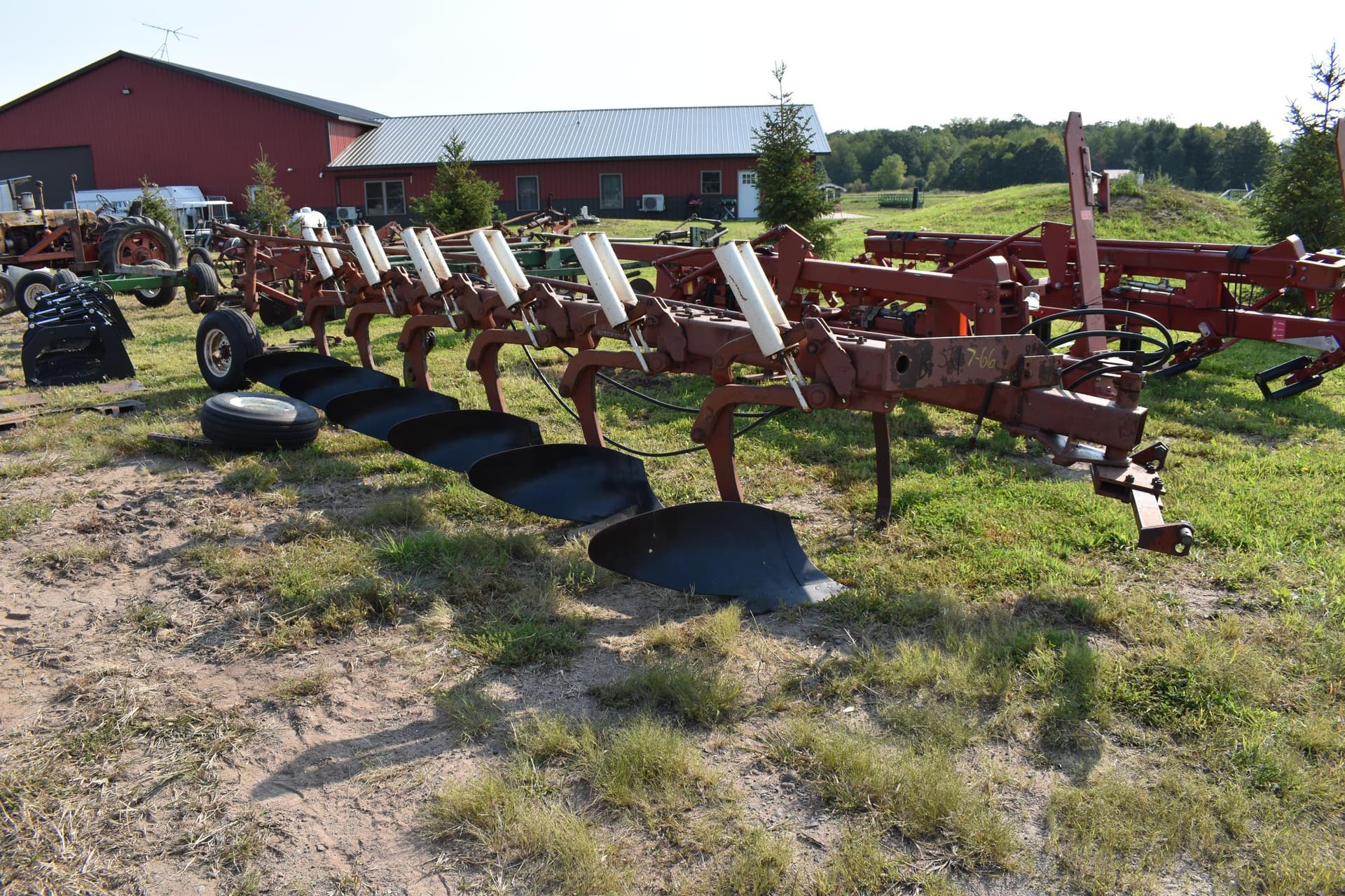 International Harvester 720 Tillage Plows for Sale | Tractor Zoom