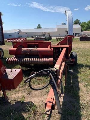 SOLD - International Harvester 720 Lot No. 85 Harvesting | Tractor Zoom
