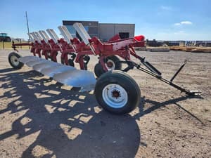 International Harvester 770 Lot No. 242 Tillage For Sale with 6 Bottoms ...