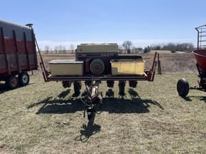 SOLD - International 800 Cyclo Air Corn Planter Planting with 4 Rows ...
