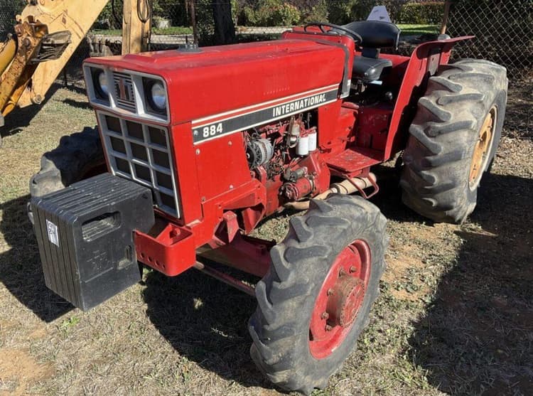 SOLD - International Harvester 884 Tractors 40 to 99 HP | Tractor Zoom