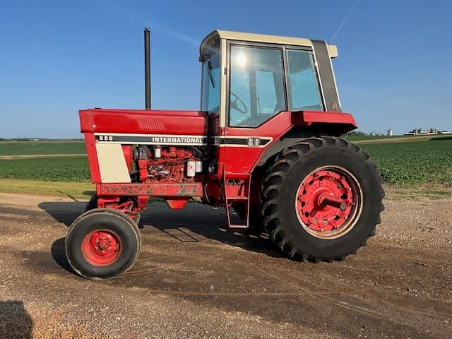 SOLD - International Harvester 886 Tractors 40 to 99 HP | Tractor Zoom
