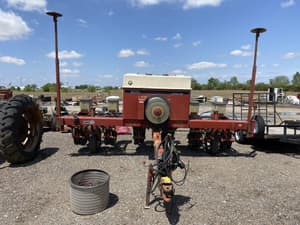 SOLD - International 900 Cyclo 6 Row Planter Planting with 6 Rows ...