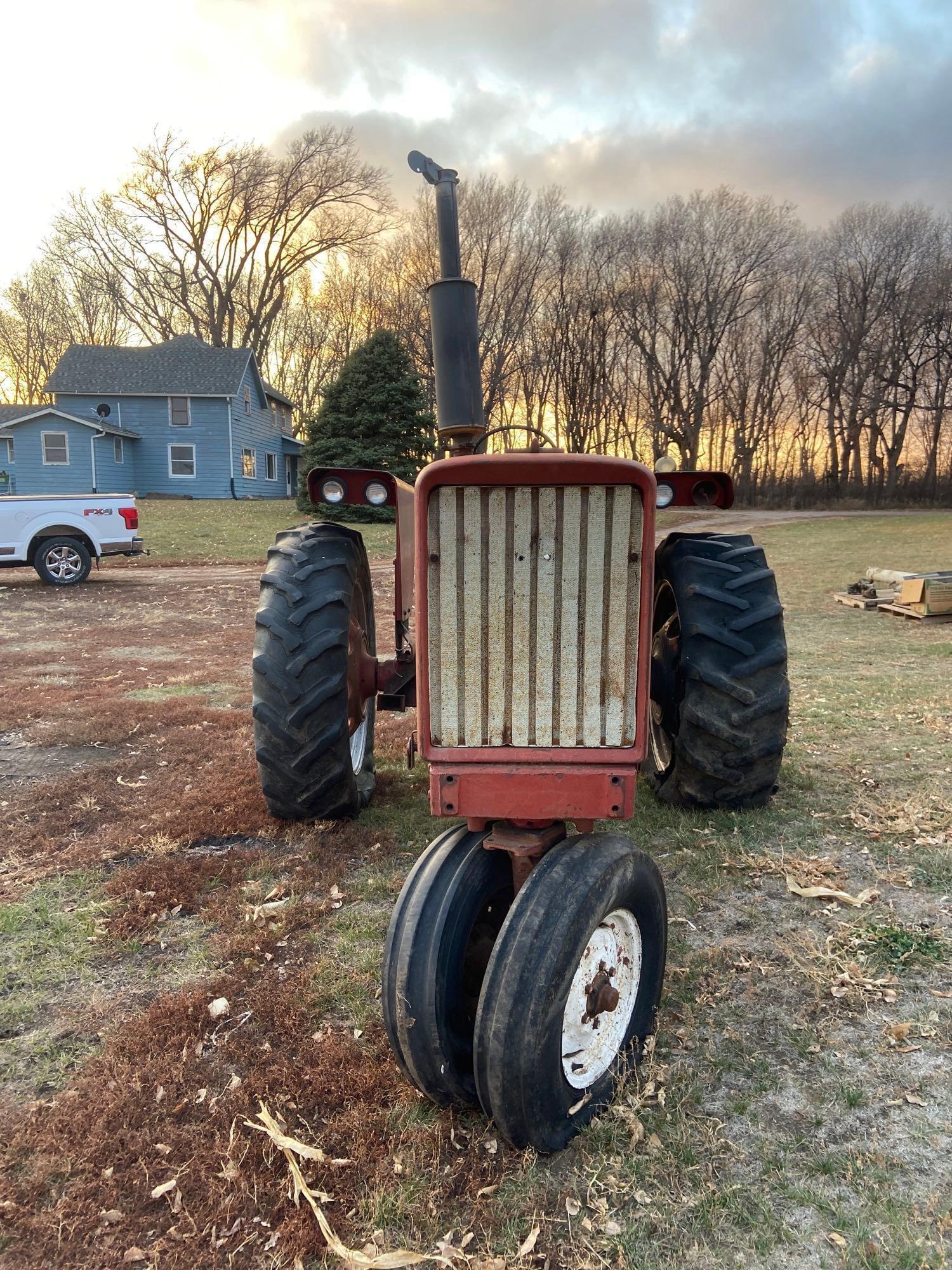 International Harvester 656 Tractors 40 to 99 HP for Sale | Tractor Zoom