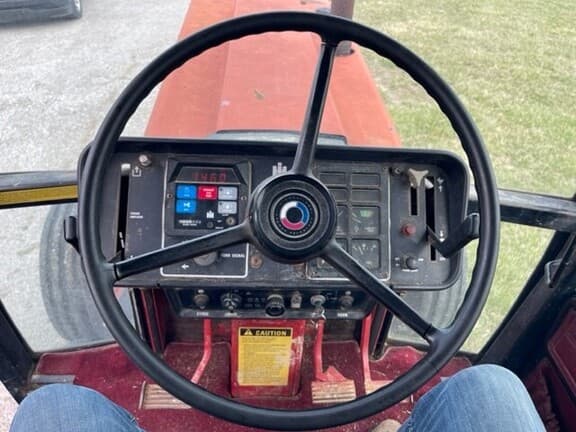 International Harvester 1086 Tractors 100 to 174 HP for Sale | Tractor Zoom