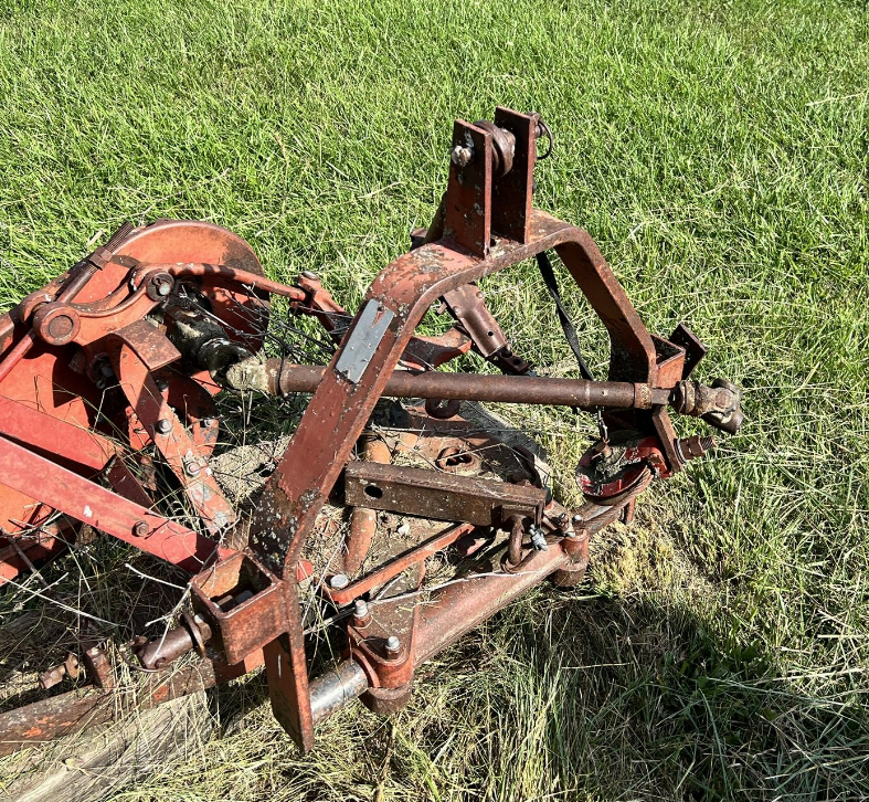 Tractor Zoom - International Harvester 1300