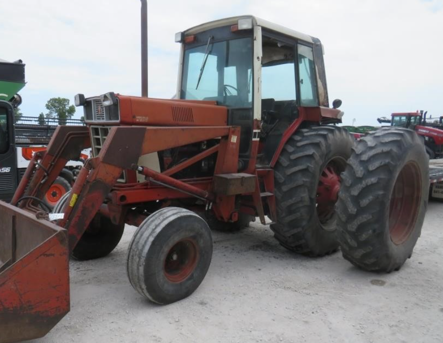 SOLD - International Harvester 1586 Tractors 175 to 299 HP | Tractor Zoom