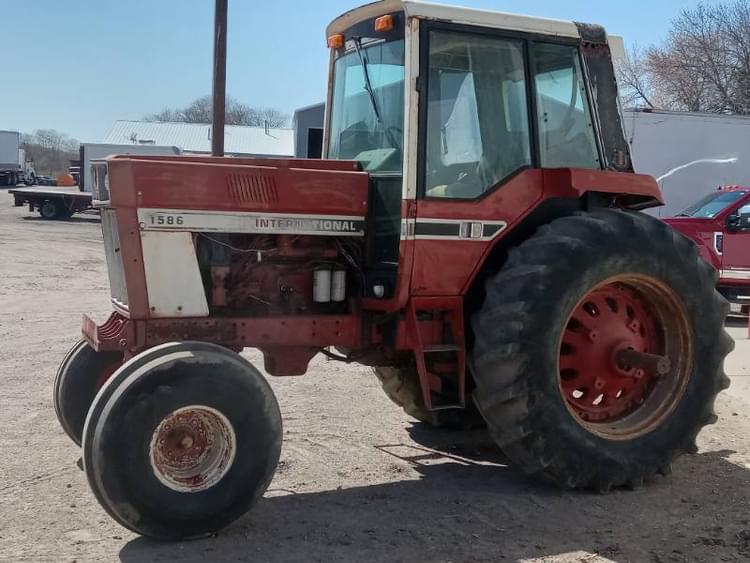 International Harvester 1586 Tractors 175 to 299 HP for Sale | Tractor Zoom