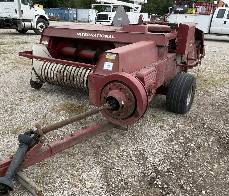 SOLD - International Harvester 435 Lot No. 4b533f6c-133e-11ed-9544 ...