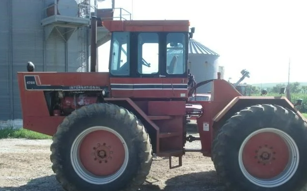 International Harvester 4786 Tractors 300 to 424 HP for Sale | Tractor Zoom