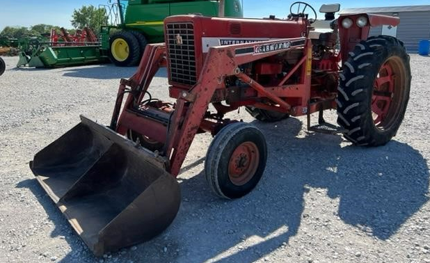 SOLD - International Harvester 656 Lot No. 6f66f379-225a-11ed-8bec ...