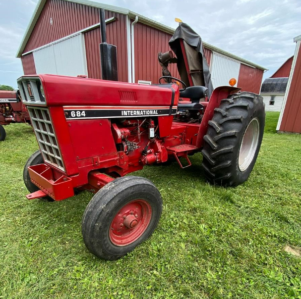 International Harvester 684 Tractors 40 to 99 HP for Sale | Tractor Zoom