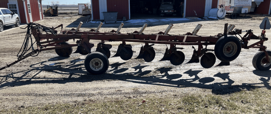 International Harvester 700 Tillage Plows for Sale | Tractor Zoom