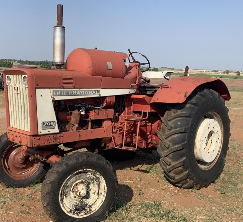 SOLD - International Harvester 706 Lot No. e69a126b-f0ba-11ec-9544 ...