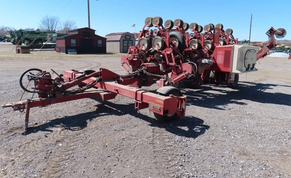 International Harvester 800 Cyclo Air Planting Planters for Sale ...